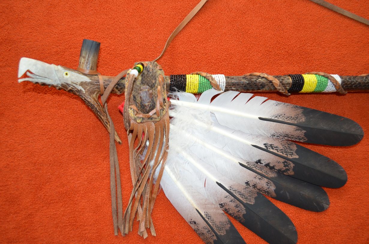 Calumet Fancy Native American Eagle Ceremonial Peace Pipe